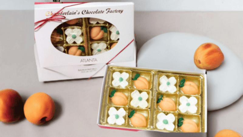 georgia-peach-and-dogwood-chocolate-set-262484.png?v=1727472393&width=1024